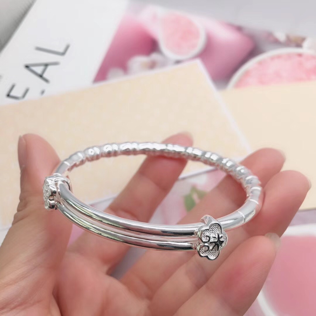 925银和999银哪个好,925银和9银的区别,s925银和925银的区别_大山谷图库