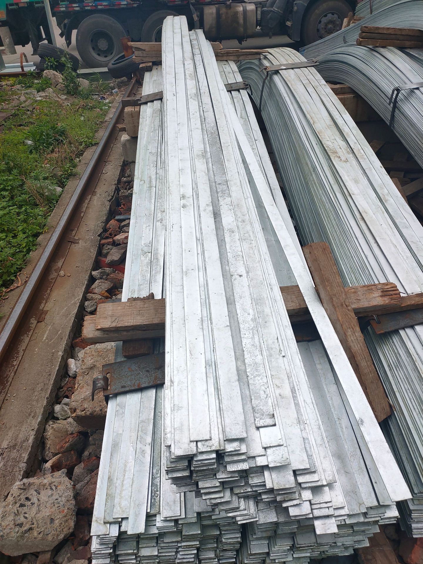 镀锌扁钢50*5,镀锌扁钢40*4,镀锌扁钢圆钢_大山谷图库