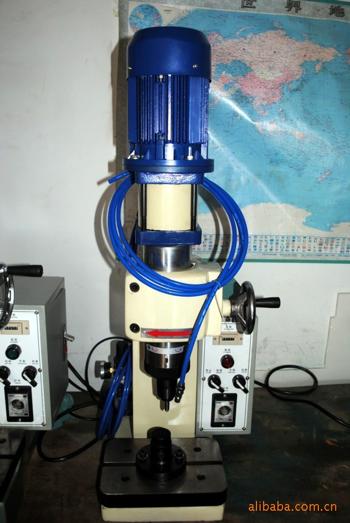 东莞台业自动铆钉机、半自动撞钉机、半空心打钉机、自动旋铆机 - 机械设备批发网