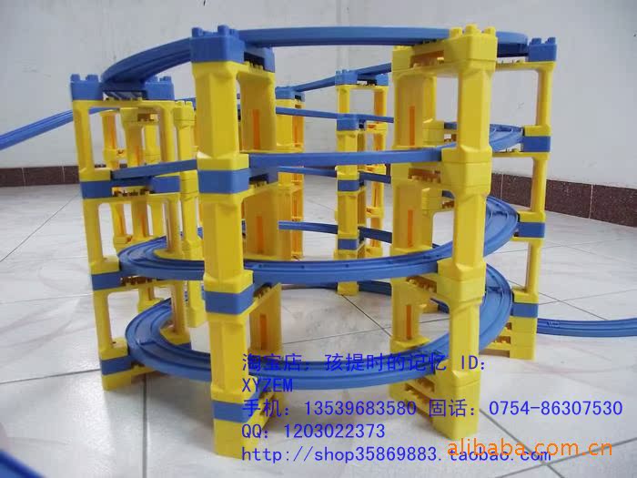 Купить Железная дорога на электро-, радиоуправлении 拖马斯电动火车轨道 玩具火车模型轨道 ...