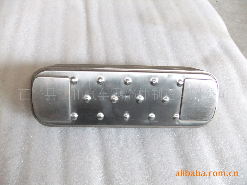 适用于奔驰0011883101机油冷却器-阿里巴巴