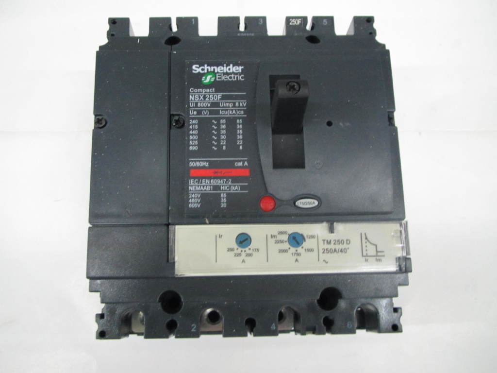 原装正品NSX250F 4P 250A TM250D Schneider空气开关塑壳式断路器-阿里巴巴