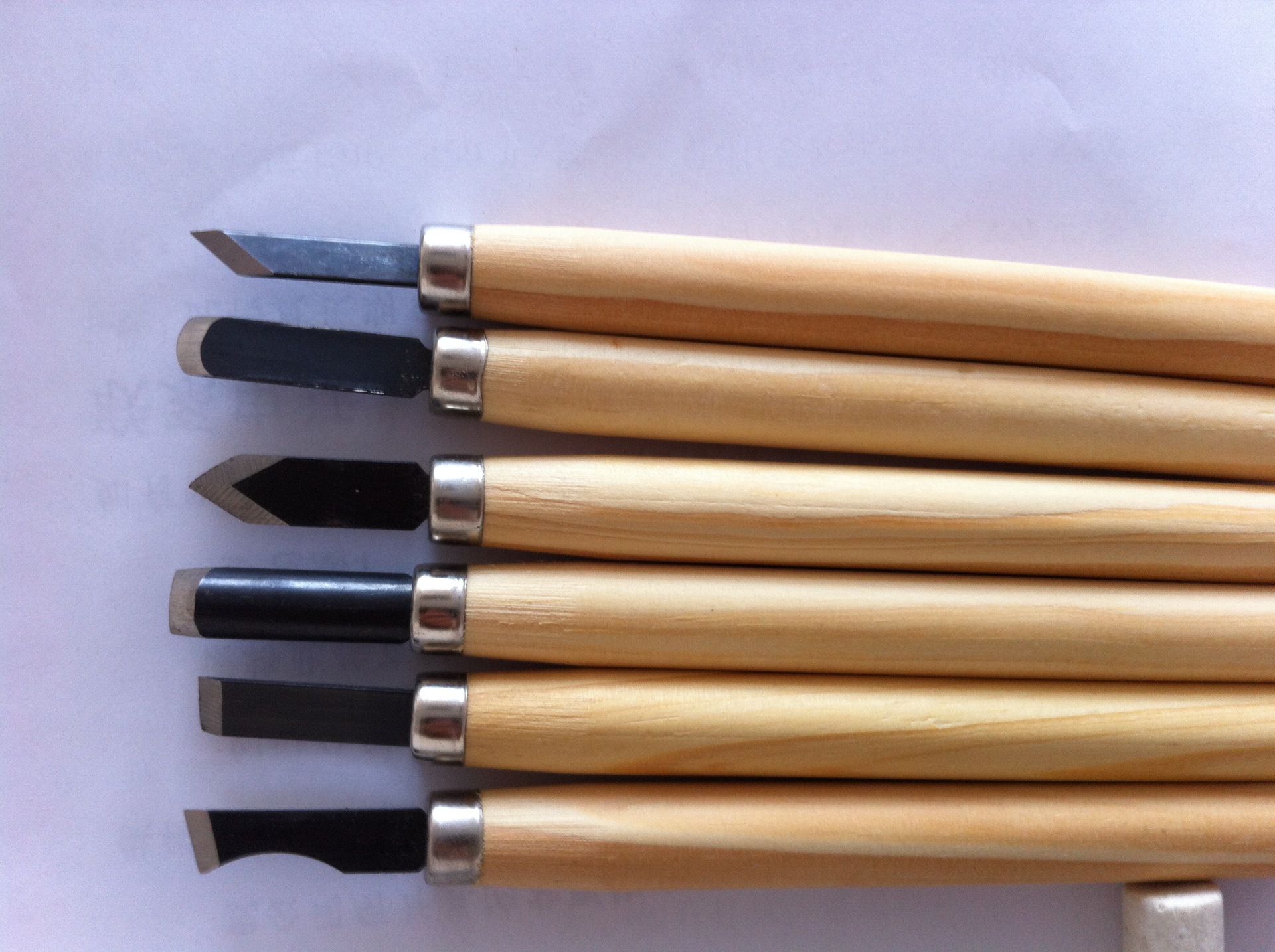 厂家直供学生木工雕刻刀65锰木柄雕刻刀批发木柄木雕刻刀工具套装-阿里巴巴