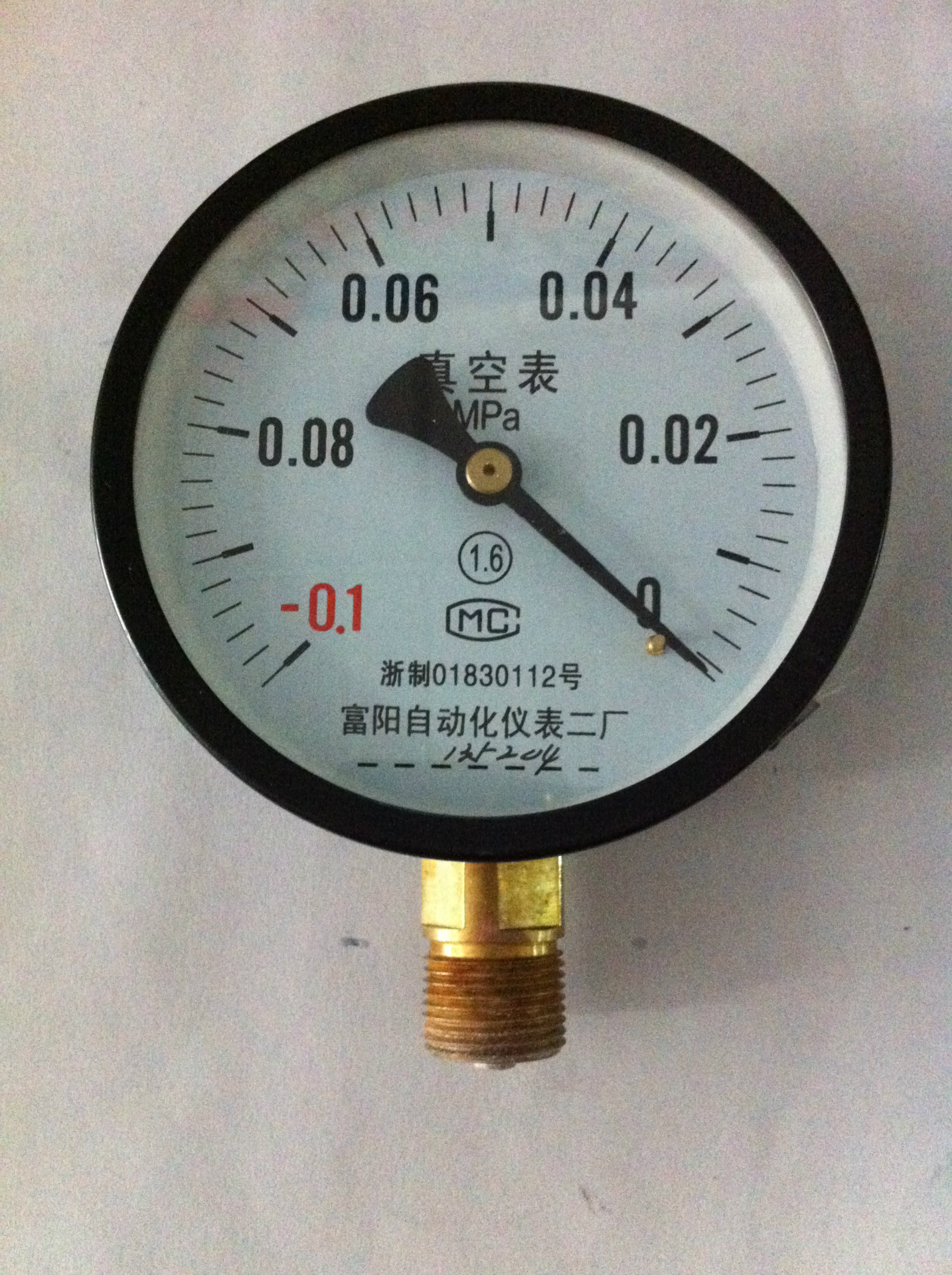 杭州东亚真空压力表Y100 -0.1-0.15MPA 表盘100MM 螺纹20*1.5-阿里巴巴