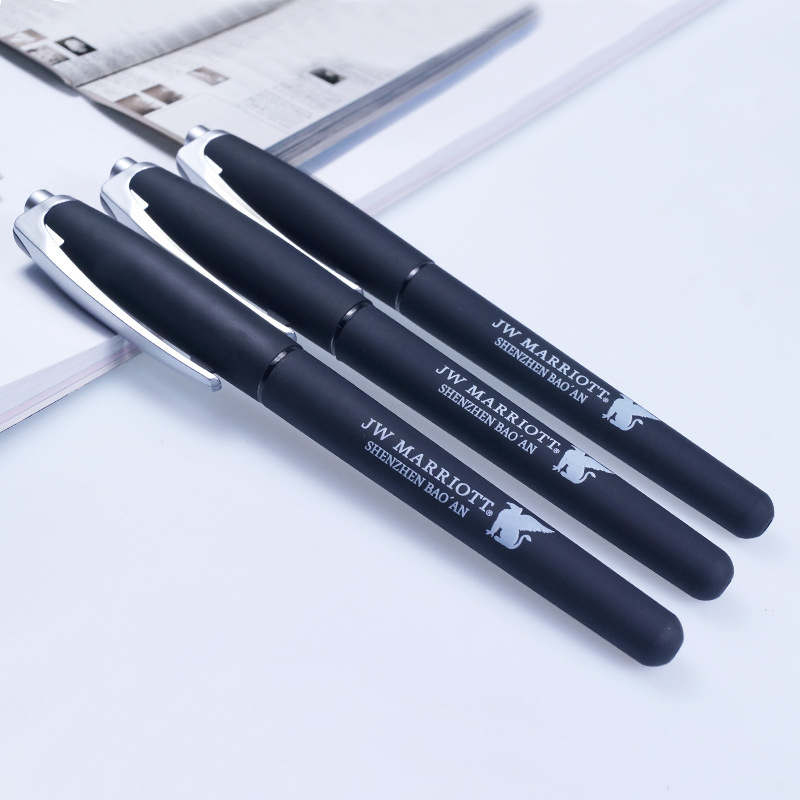 厂家直销办公文具用品 0.5mm黑色中性笔 塑料 喷胶签字笔logo-阿里巴巴