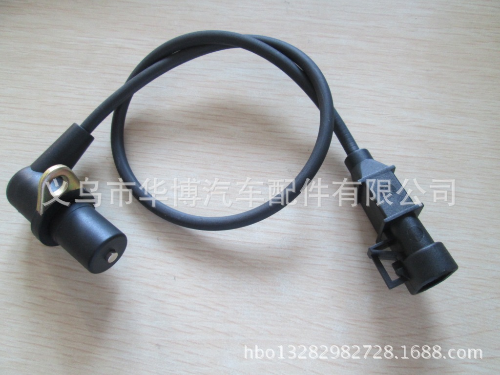 适用于比亚迪F3/江淮同悦/哈飞赛马曲轴位置传感器 0261210273-阿里巴巴