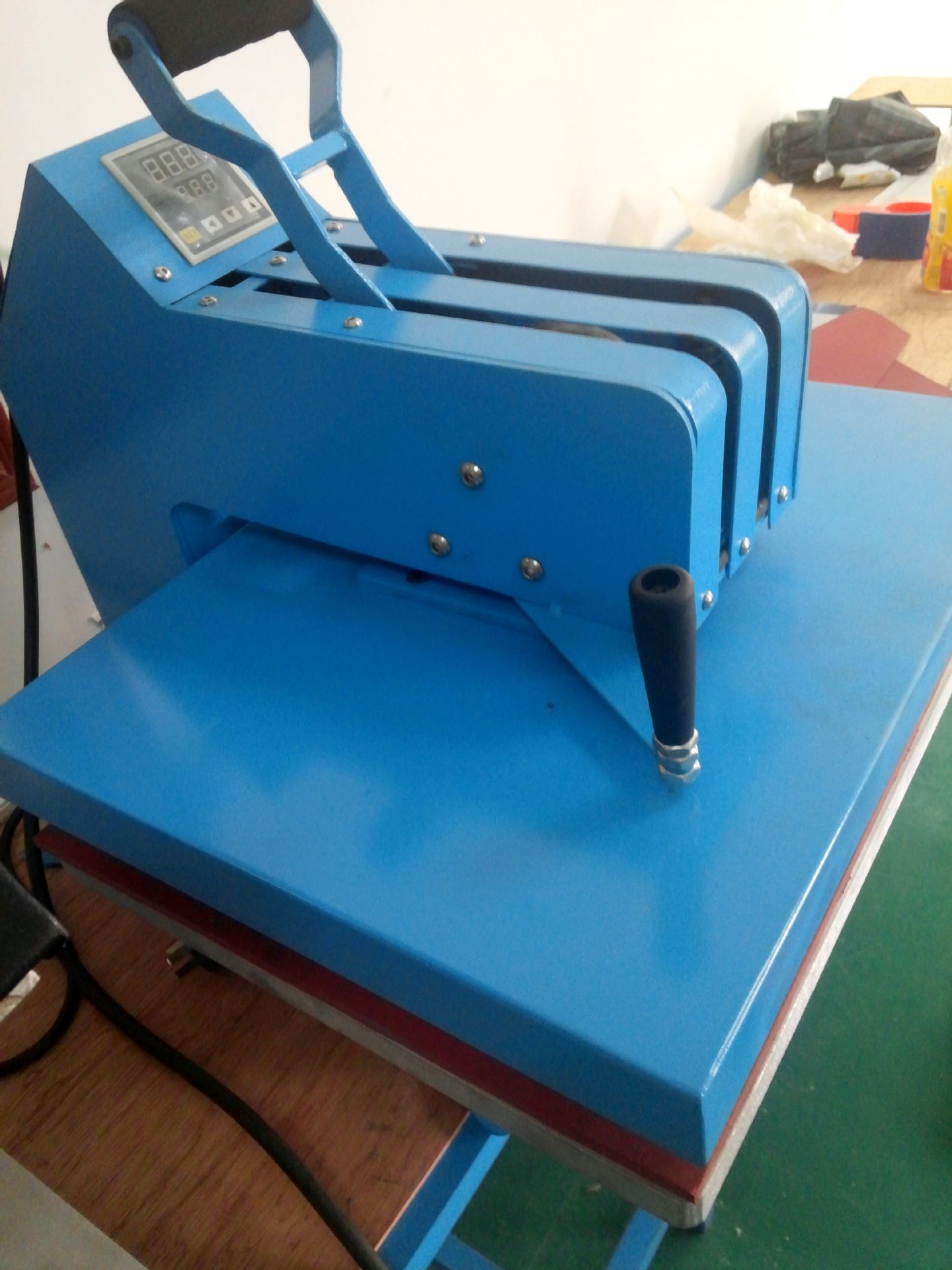 美式摇头烫画机器设备厂家直销印花压烫机 平板热转印logo机 - 机械设备批发网