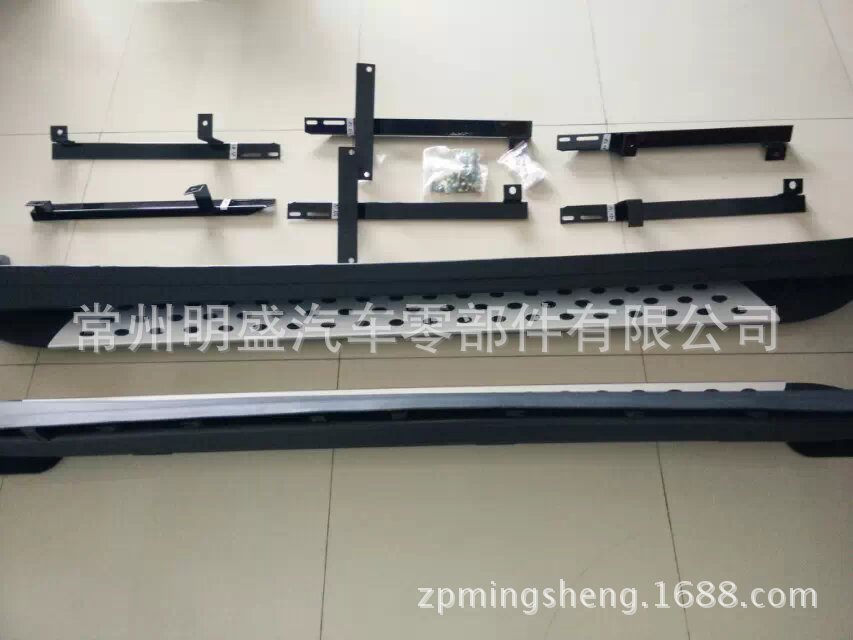 尼桑奇骏踏板*14奇骏原厂踏板*14奇骏铝合金踏板上下车脚踏板 - 运动休闲批发网