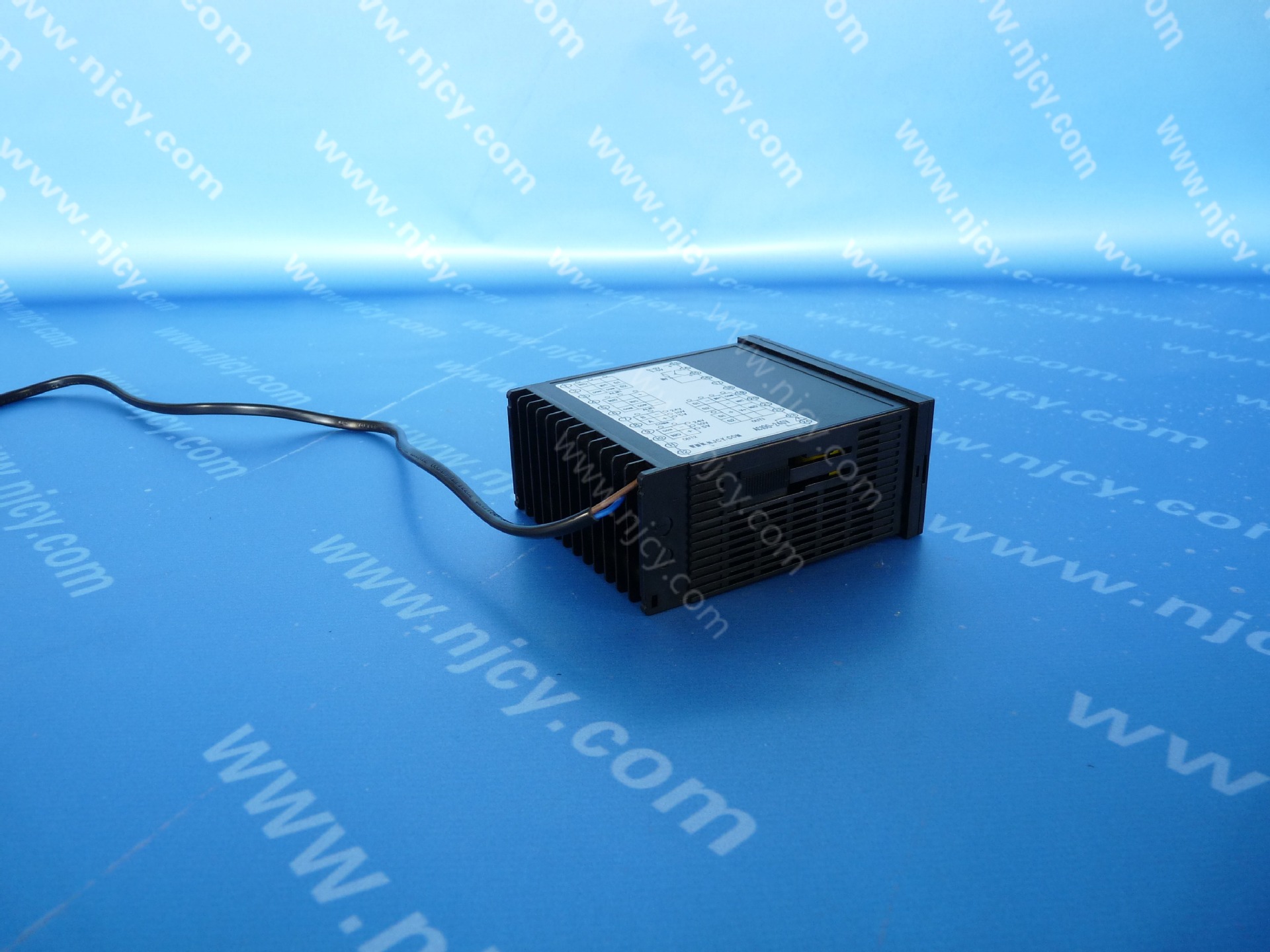 多段可编程PID控制器 XMT-4002D/S 温度控制仪表 万能温度控制器-阿里巴巴