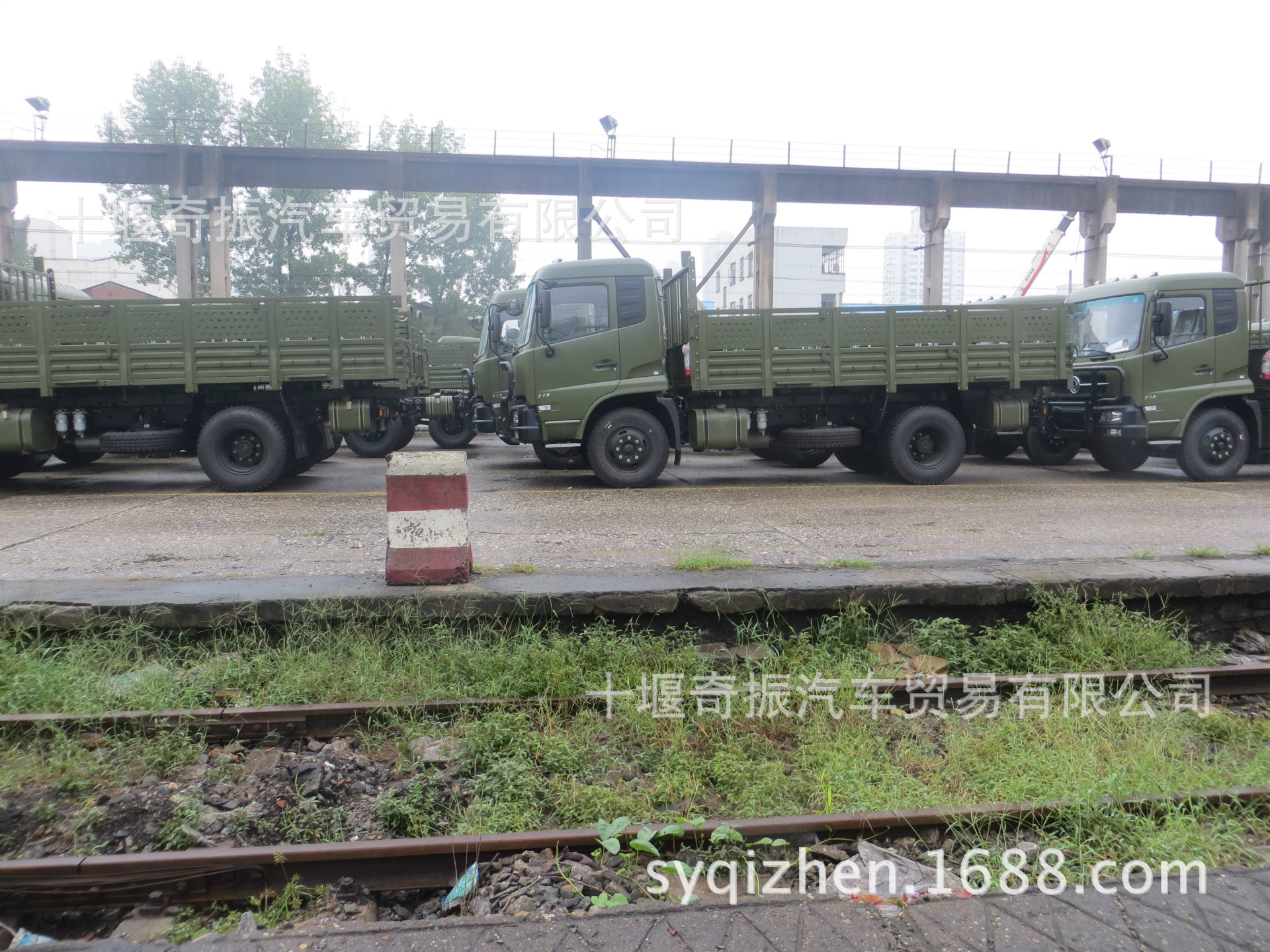 新款东风天锦平头运兵车,康明斯210马力森林防火运兵车报价EQ1120-阿里巴巴