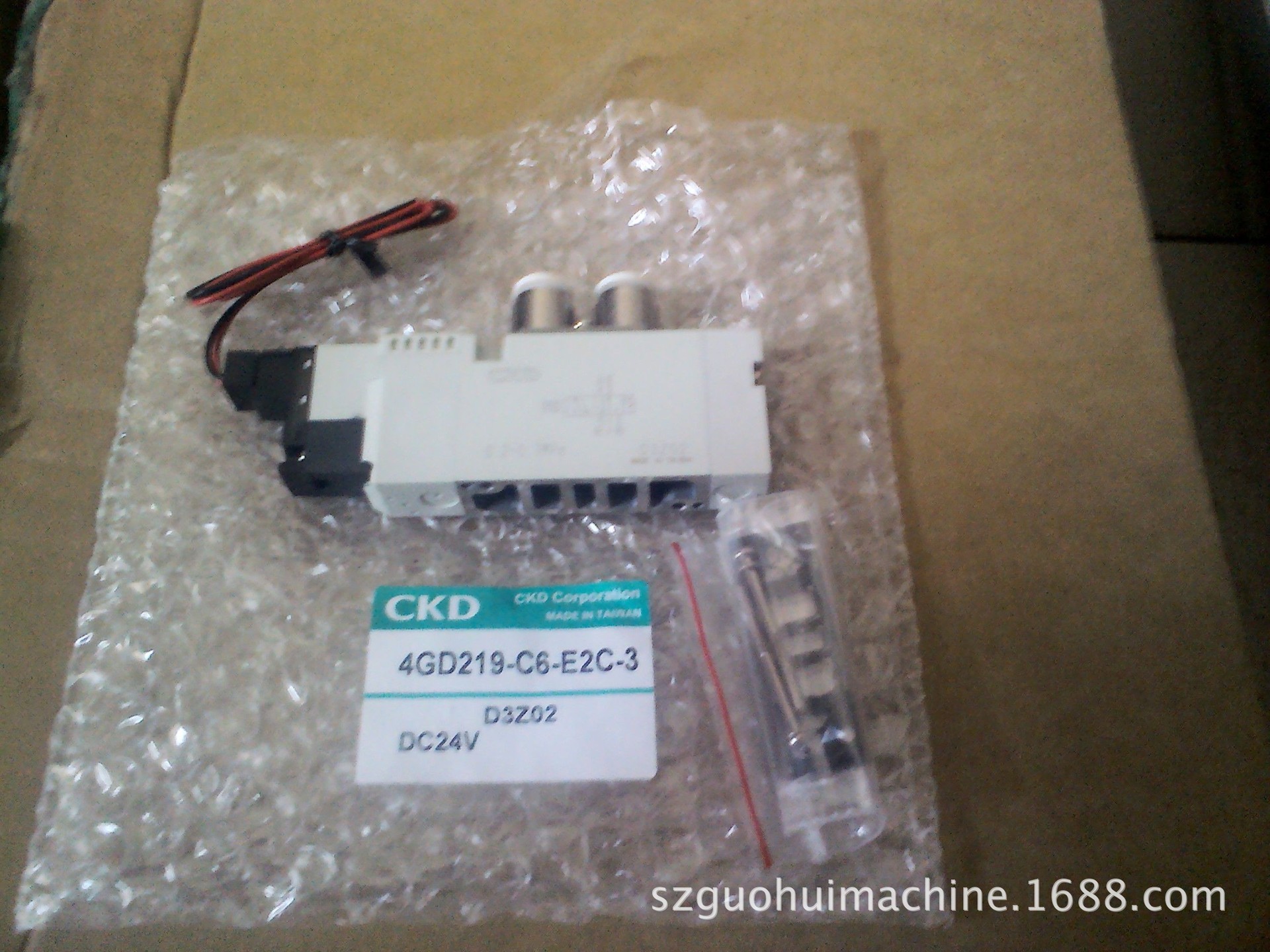 CKD电磁阀4GD219-C6-E2C-3 ,4GD219-C8-E2C-3,4GD319-08-E2-3-阿里巴巴