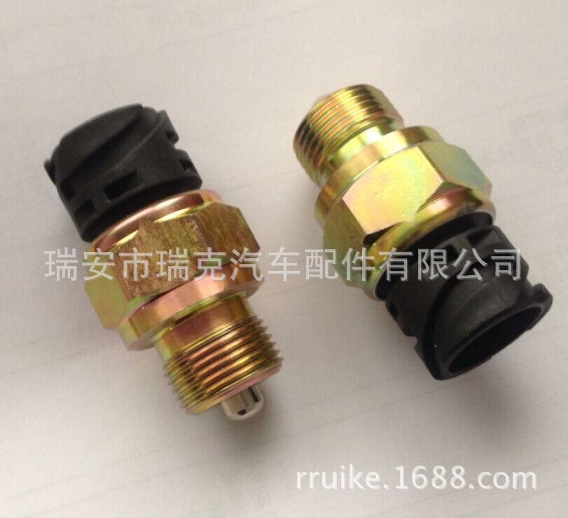 供应RKCO瑞克牌适用于BENZ 奔驰 A0015457409 0015454709倒挡开关-阿里巴巴