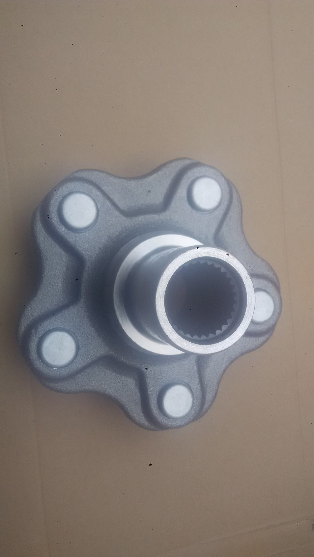 日奇骏T30/G系V35后轮轮毂轴头43202-AG000-阿里巴巴