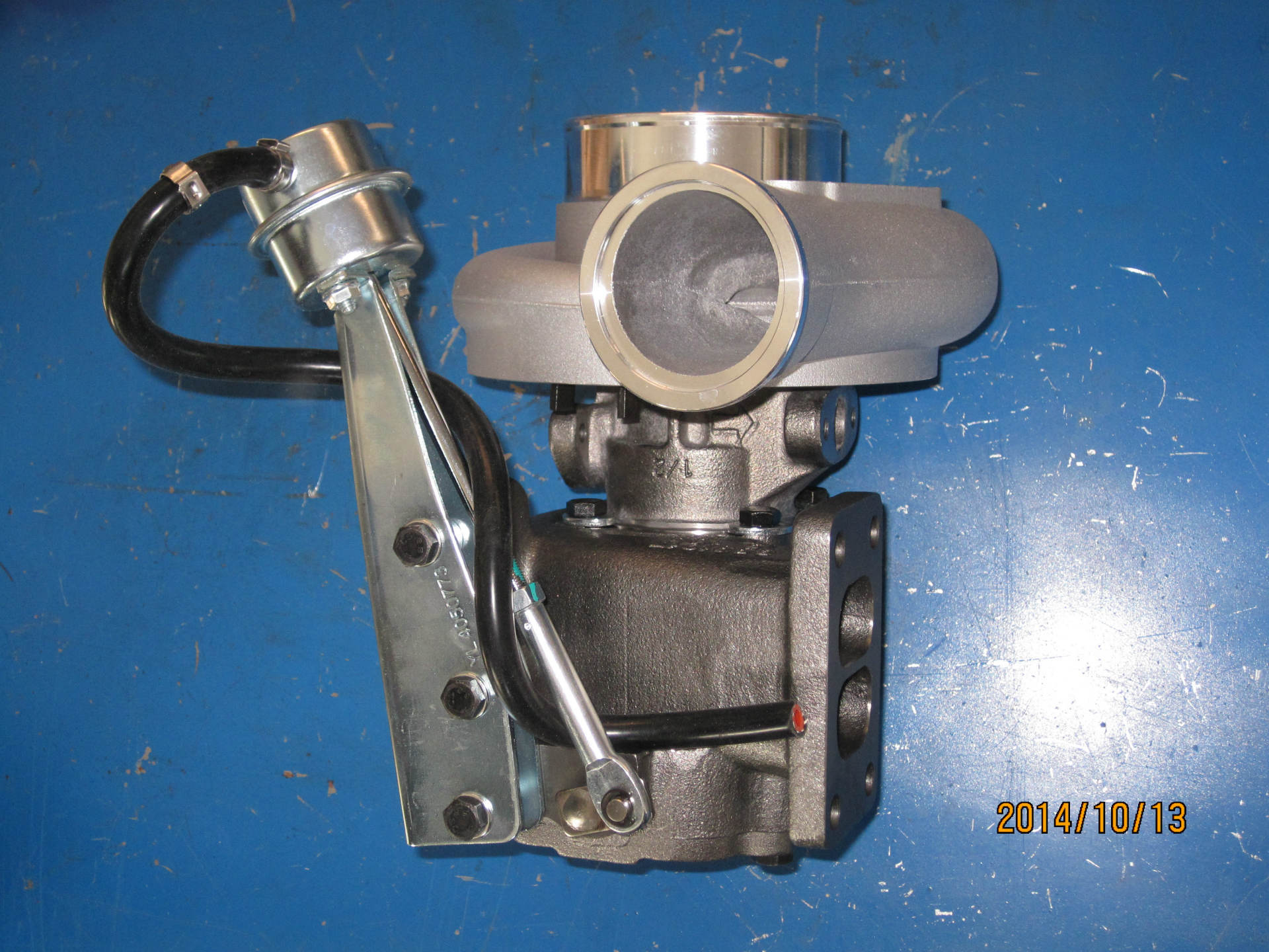 厂家供货东增HX35W涡轮增压器总成号4039631 客户号4039043 turbo-阿里巴巴