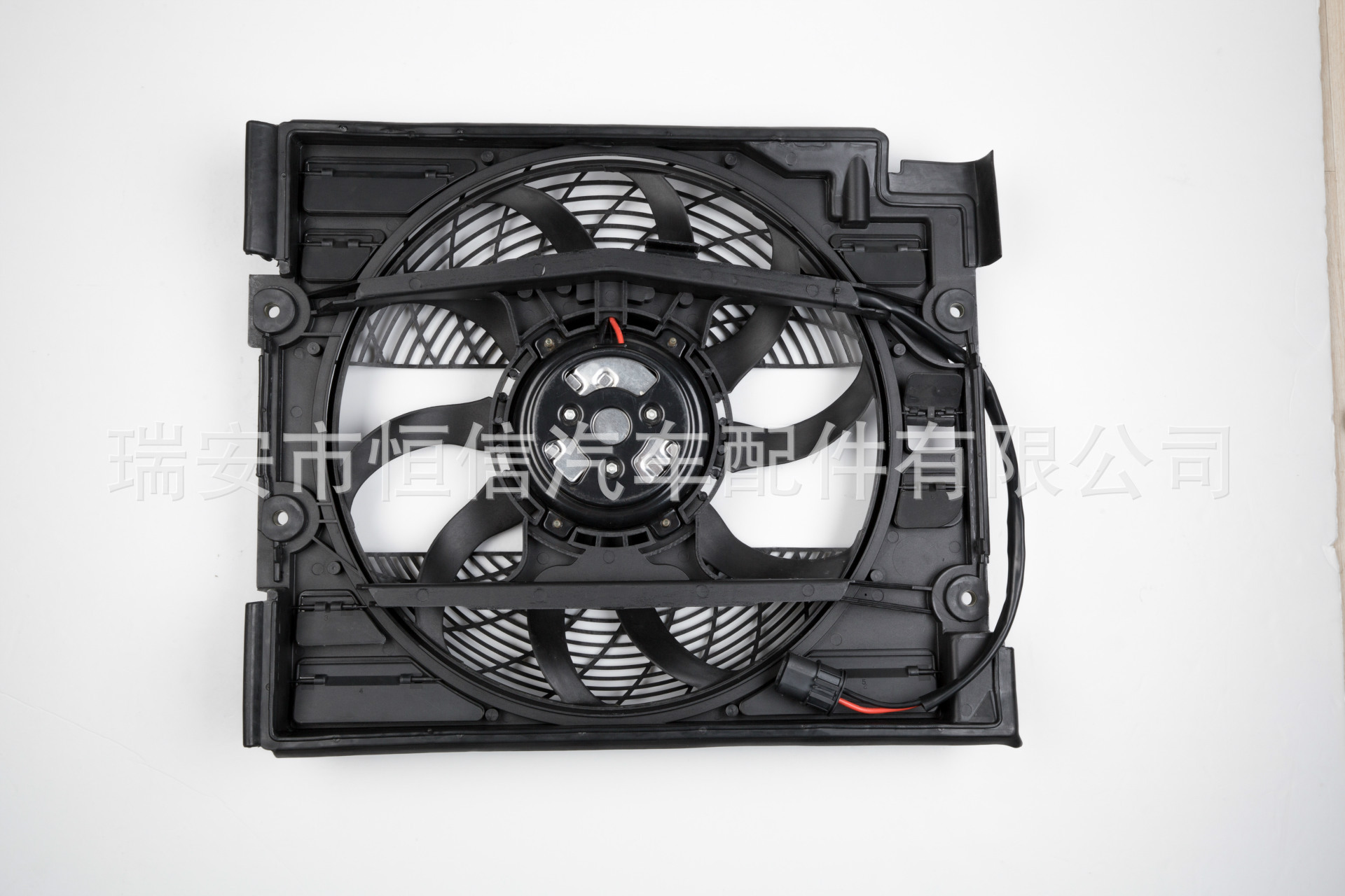 适用于宝马5系(E39无刷)电子扇汽车电子扇总成散热器风扇总成冷却-阿里巴巴