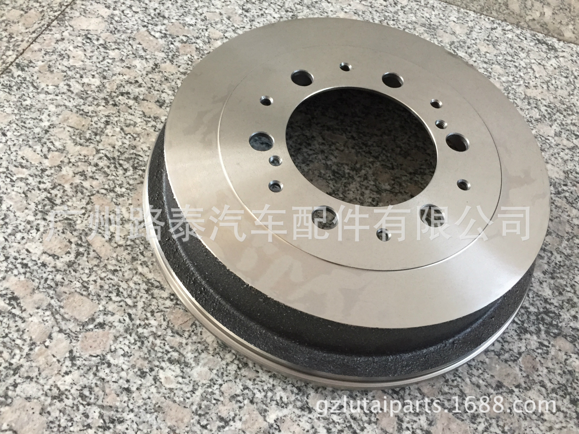 适用于丰田新海狮KDH212 TRH213 后刹车鼓42431-26190-阿里巴巴