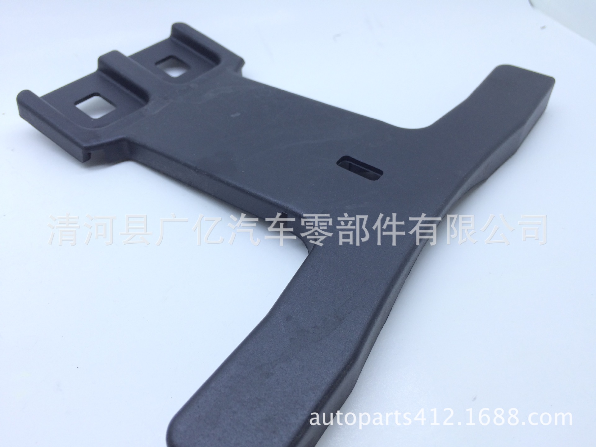 W204 C级中网支架 前脸格栅固定支架 Grille Stay 2048850136-阿里巴巴