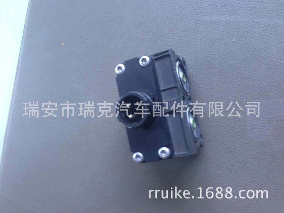 供应RKCO瑞克牌换档气缸电磁阀 9452601957 946601457 9452600057-阿里巴巴