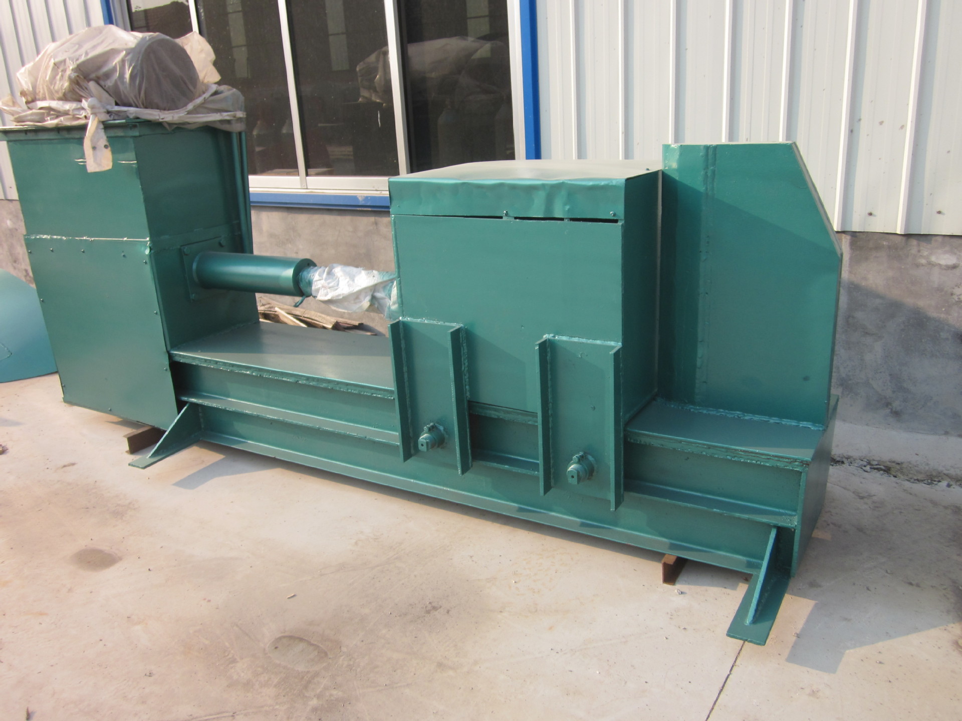 卧式劈木机#龙门式劈木机|木材粉碎机、原木剥皮机 - 机械设备批发网