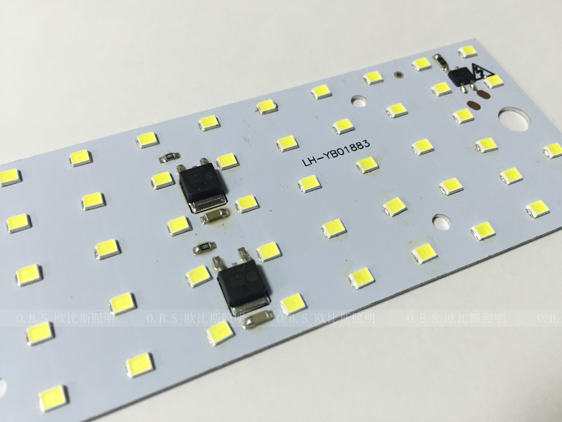 免驱动模组AC高压线性恒流高PF无驱动2835LED灯条光源贴片灯板-阿里巴巴