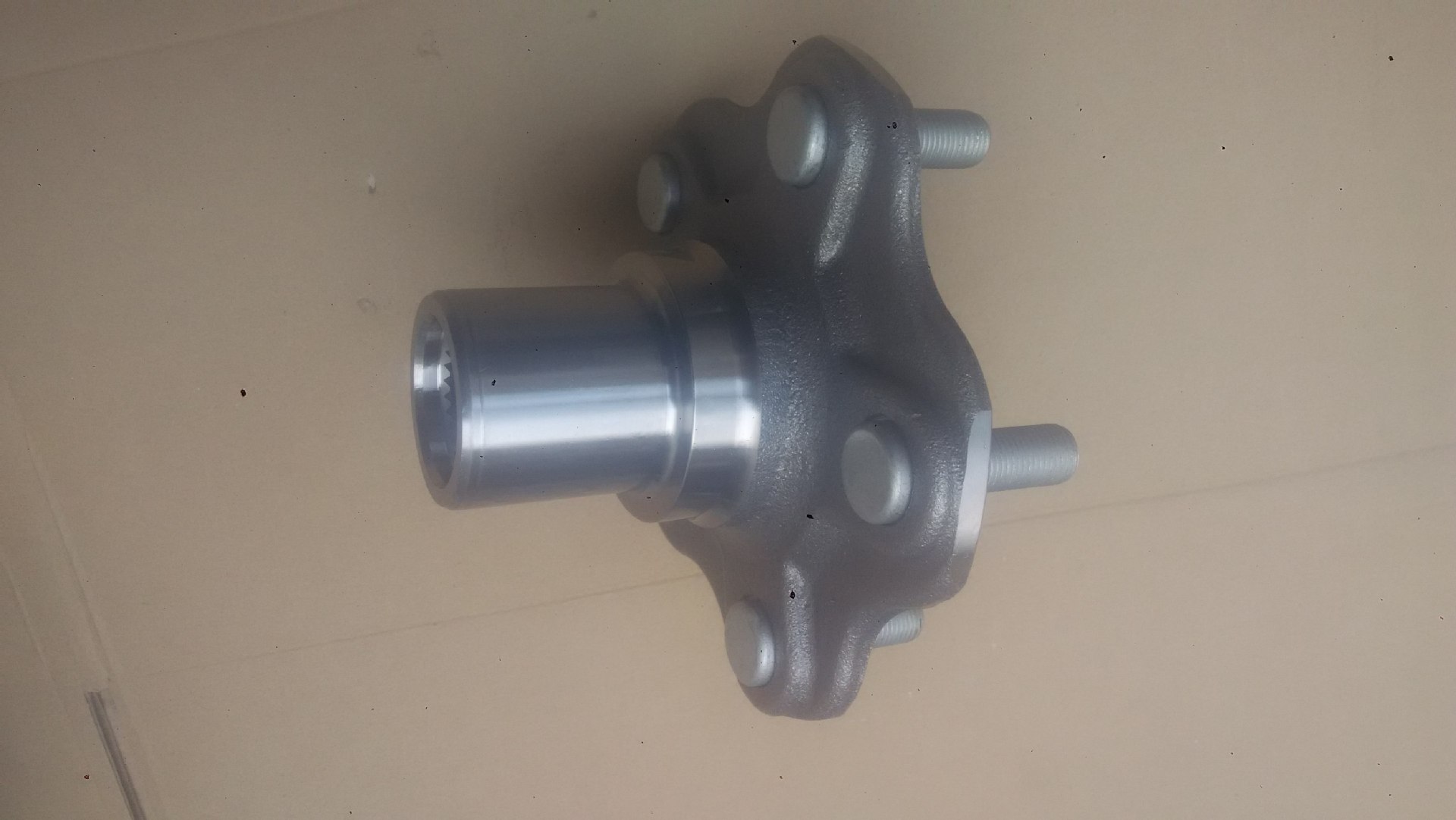 日奇骏T30/G系V35后轮轮毂轴头43202-AG000-阿里巴巴