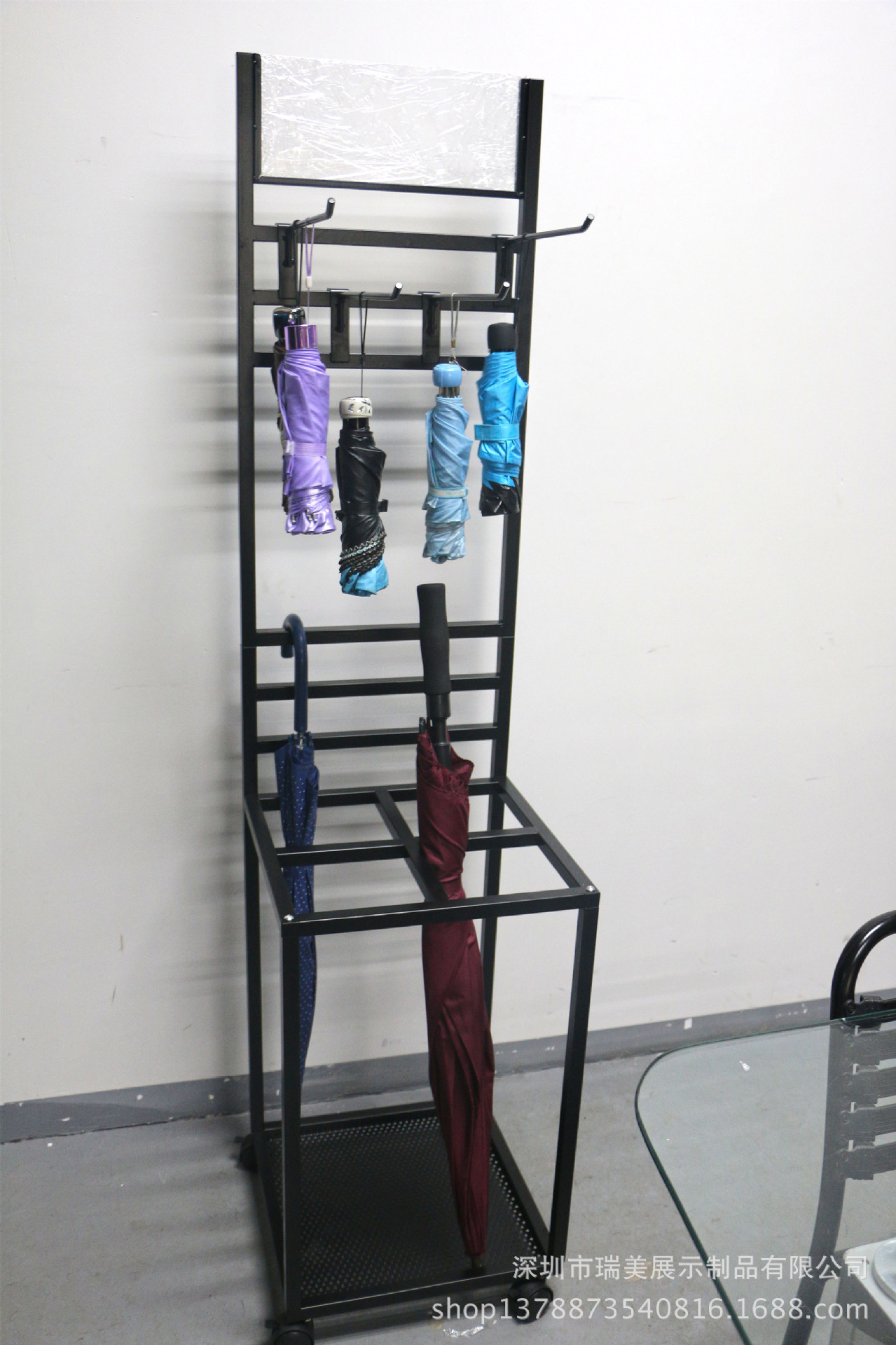 加工定制 黑色烤漆雨伞展示架陈列架 太阳伞三角支架 金属雨伞架-阿里巴巴