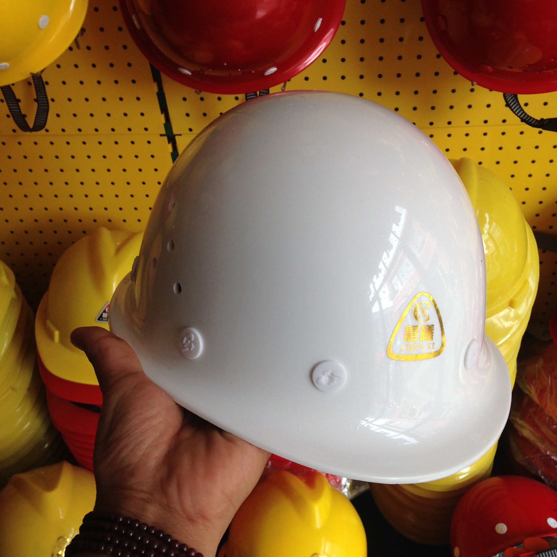 玻璃钢烤漆透气孔安全帽 建筑工地白色安全帽头盔-阿里巴巴