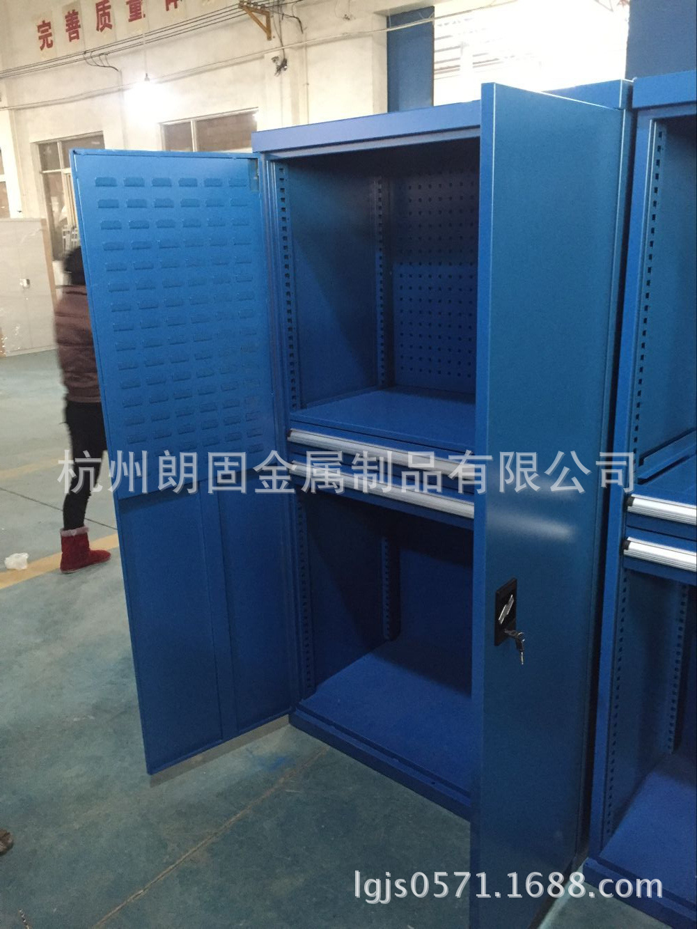 抽屉式工具零件存放柜可定不锈钢工具柜带轮移动储物备品柜-阿里巴巴