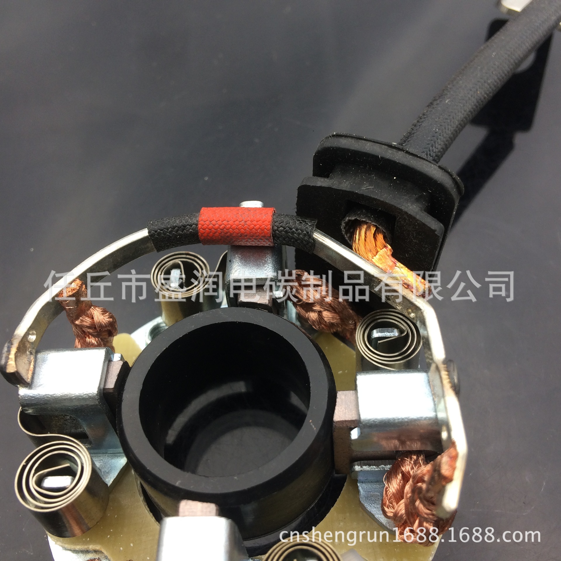 适用于福特系列起动机 碳刷架 4.8*15*12.5 WAI:69-127 碳刷-阿里巴巴