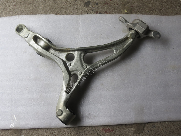 奔驰前下支臂 下支臂球头 1643303407 适用于164/ML350ML500GL450-阿里巴巴