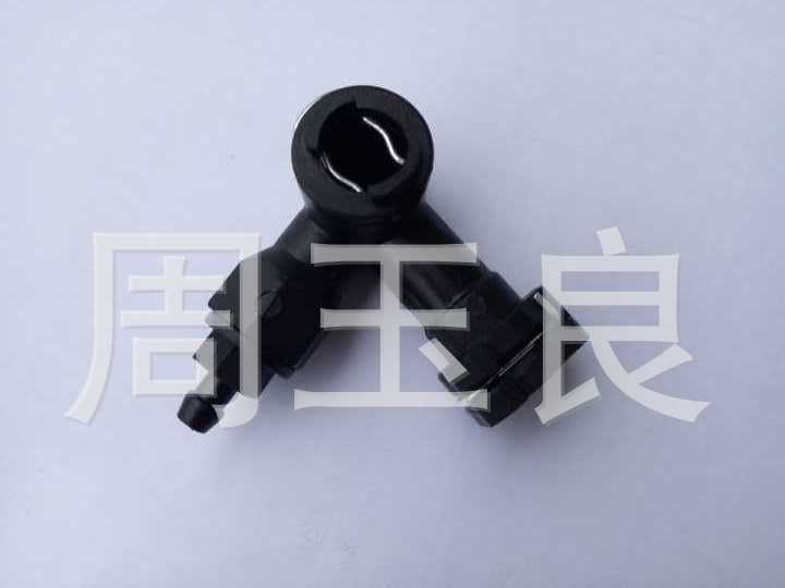 适用于单向阀三菱 尼桑 斯柯达 霸道12204-0C010 奥迪PCV废气阀A-阿里巴巴