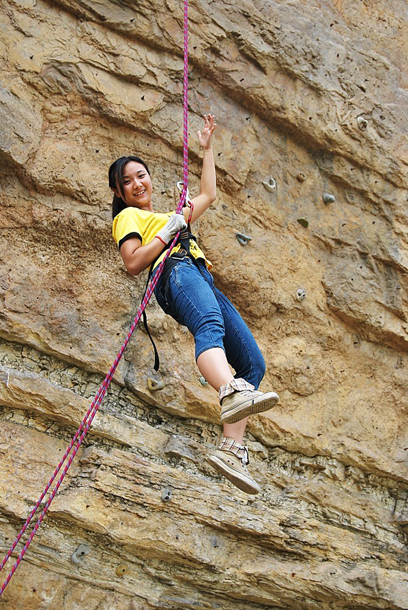 优惠反光户外攀岩绳尼龙绳攀登安全绳登山绳速降涤纶静力绳跨境-阿里巴巴