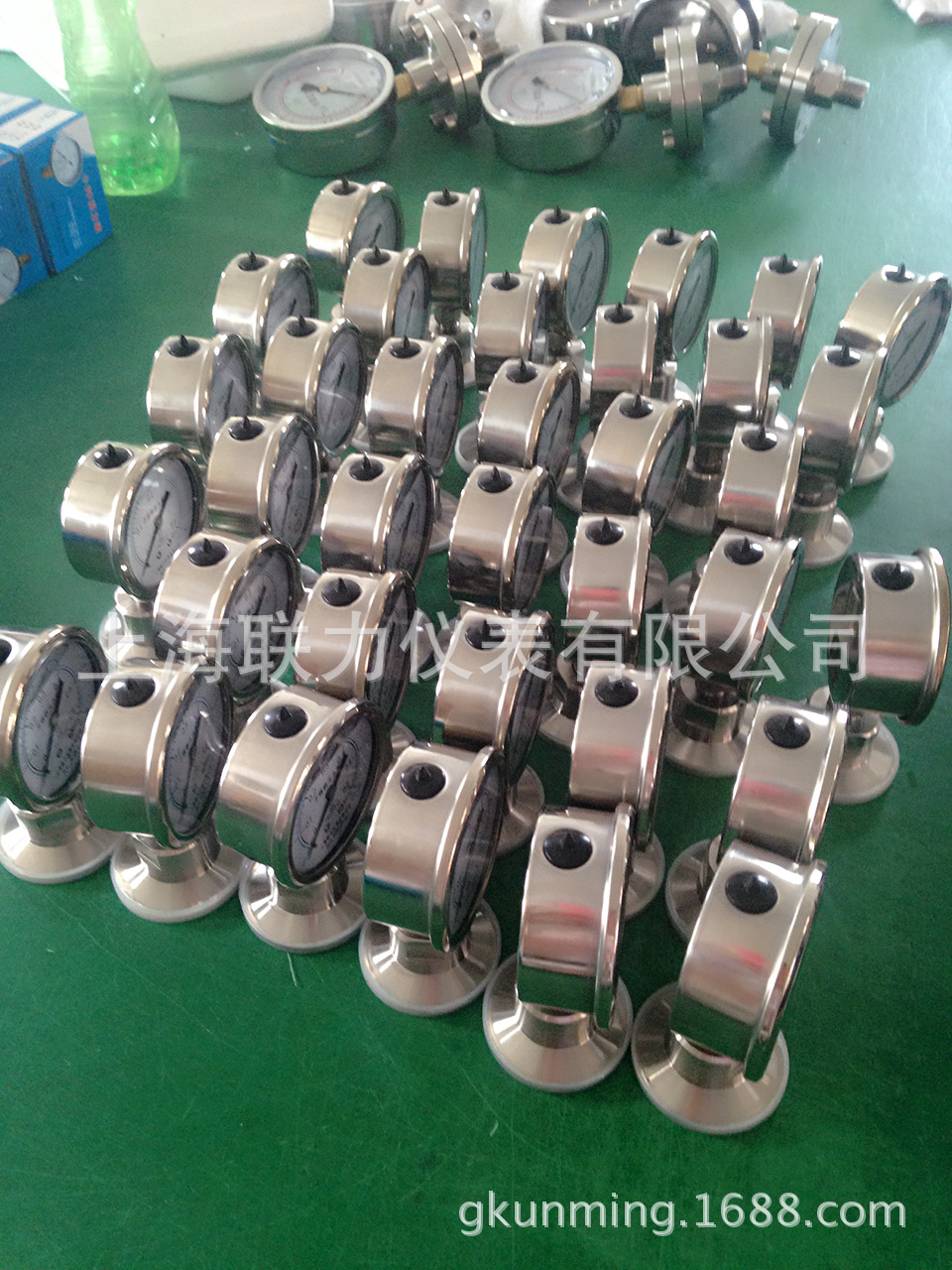 上海联力仪表YTPMF-60BF全不锈钢隔膜耐震卫生型压力表卡盘50.5mm-阿里巴巴