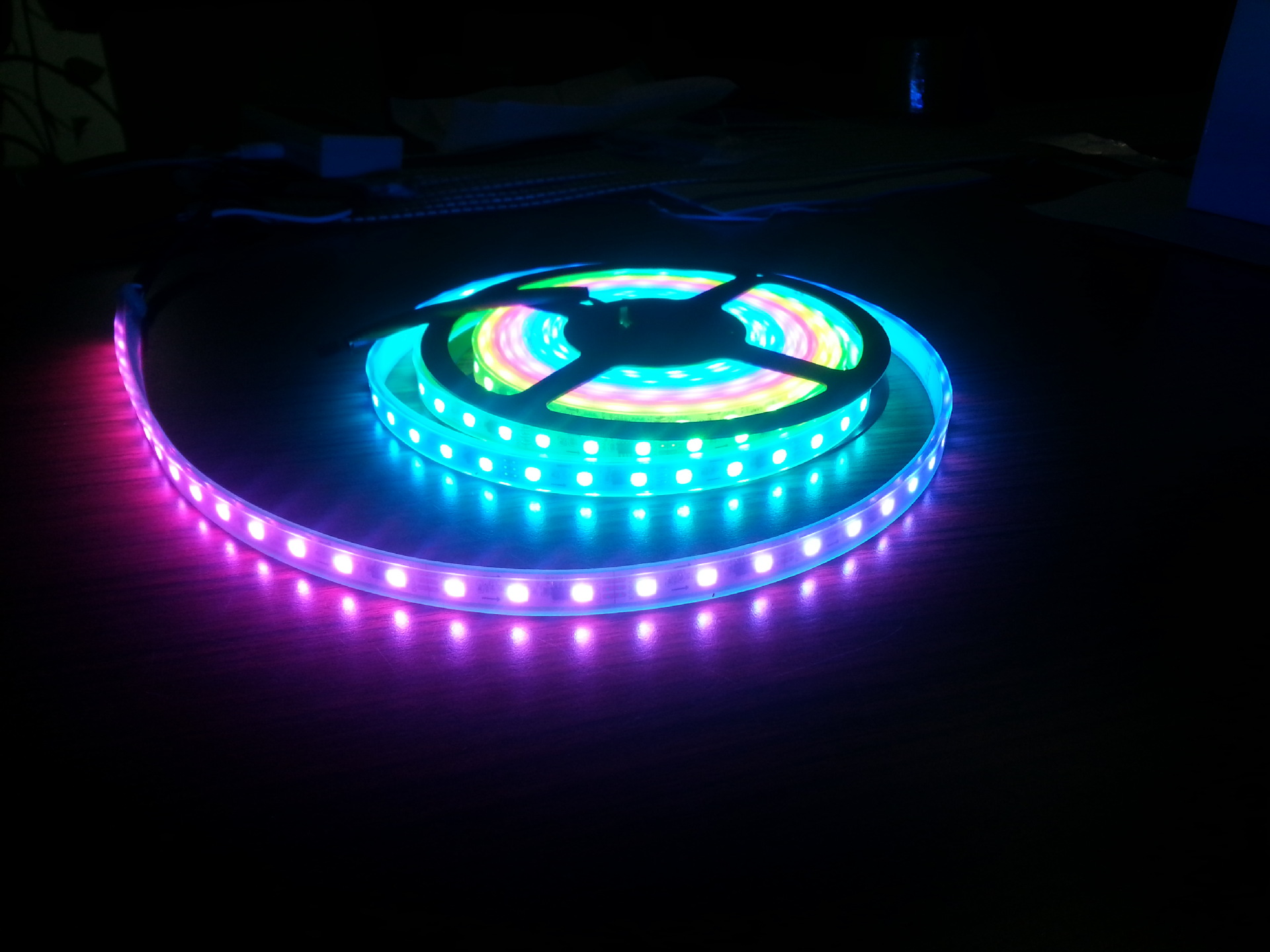 rgb灯带,白光,意思_大山谷图库