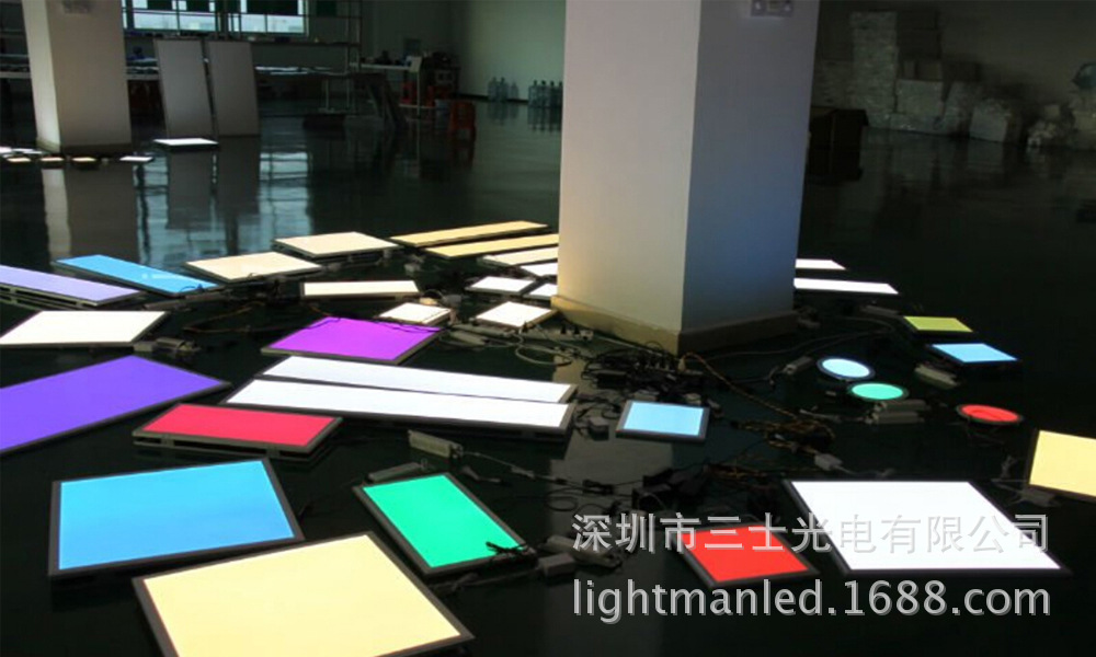 RGBW led面板灯1200x300可吊装调光调色红外无线120x30全彩平板灯-阿里巴巴