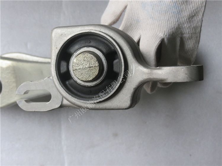 奔驰前下支臂 下支臂球头 1643303407 适用于164/ML350ML500GL450-阿里巴巴