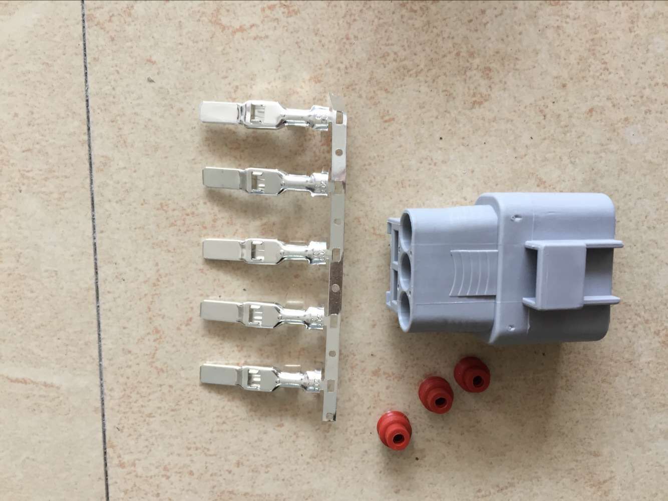 定制电动汽车充电桩防水插头DJ7031Y-4.8-11连接器DJ7031Y-4.8-10-阿里巴巴