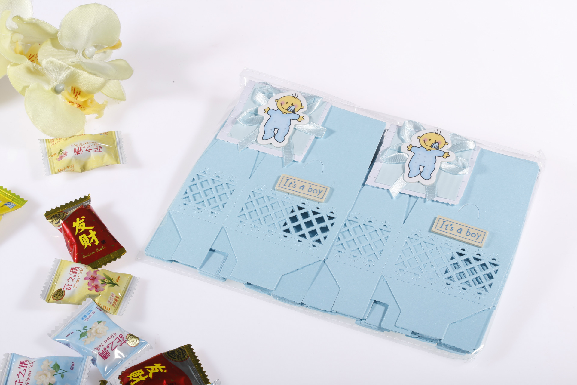 JS Favors Gifts Shop: pink blue paper Chocolate candy boxes girl boy ...