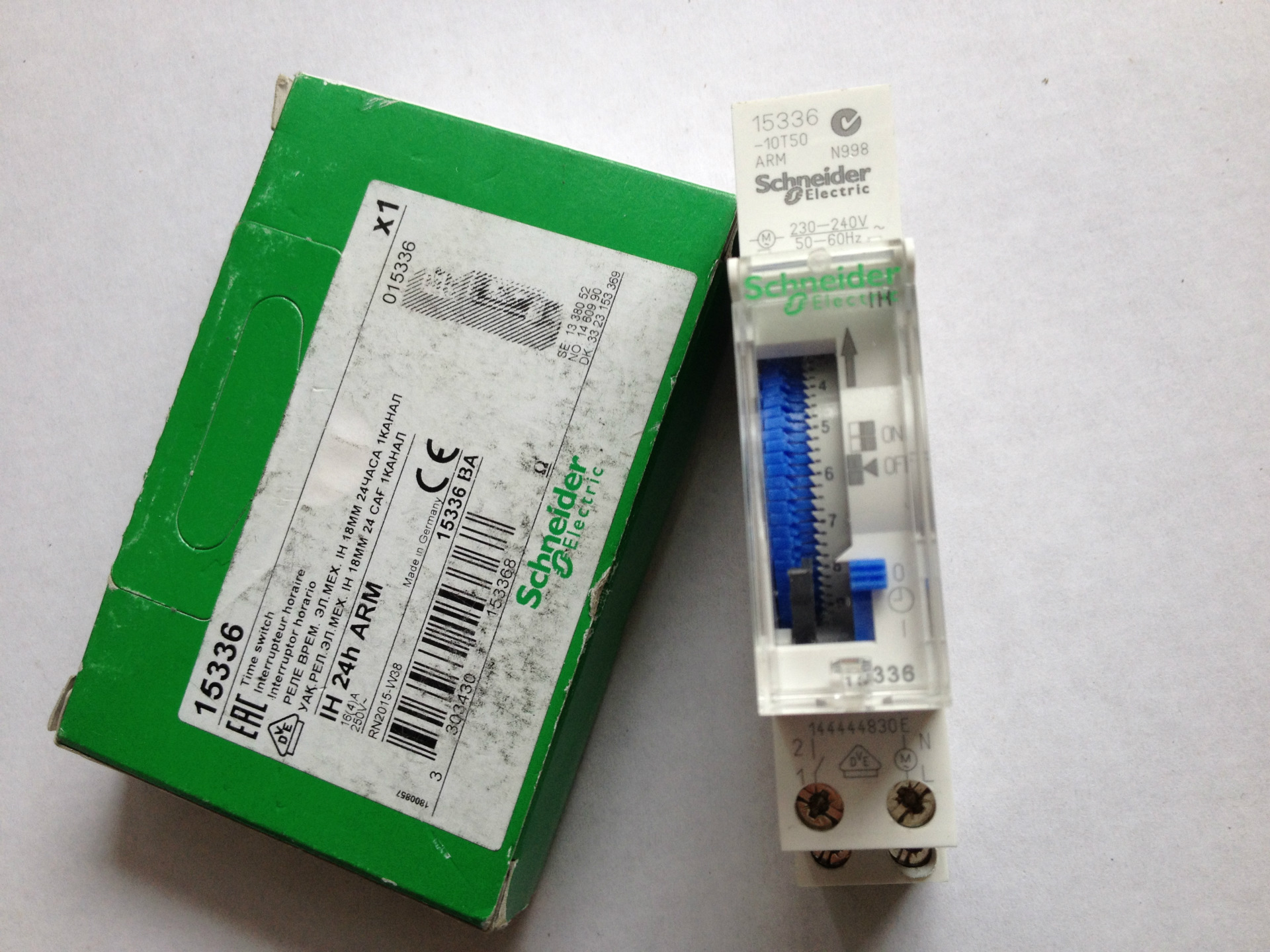 施耐德 IH 24H 定时开关220V定时器15336 ARM-阿里巴巴