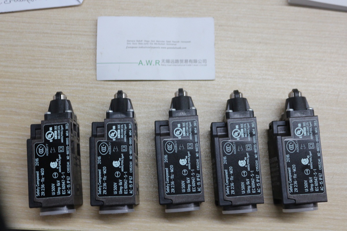 德国SCHMERSAL施迈赛，传感器CSS 8-180-2P+D-M-L即101169552-阿里巴巴