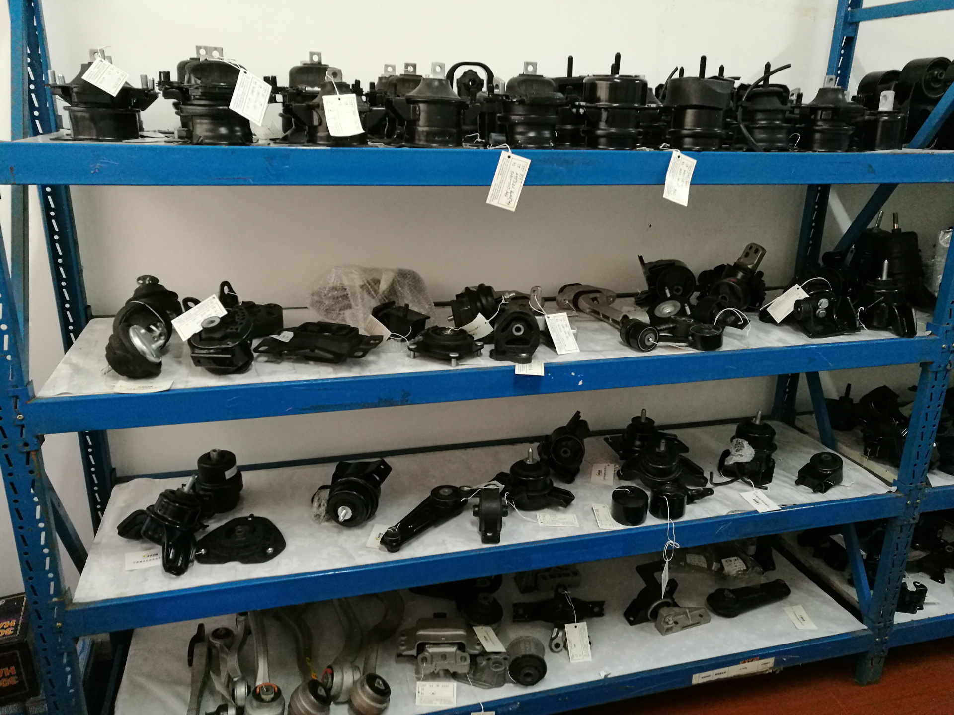 发动机支架 橡胶件套装 A7340 A7342 A7341 A7343适用于日系车-阿里巴巴