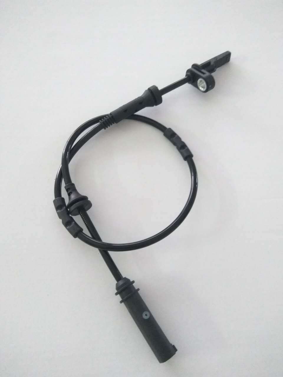 abs传感器速度传感器厂家 轮速感应线 适用宝马X3F25 34526869293-阿里巴巴
