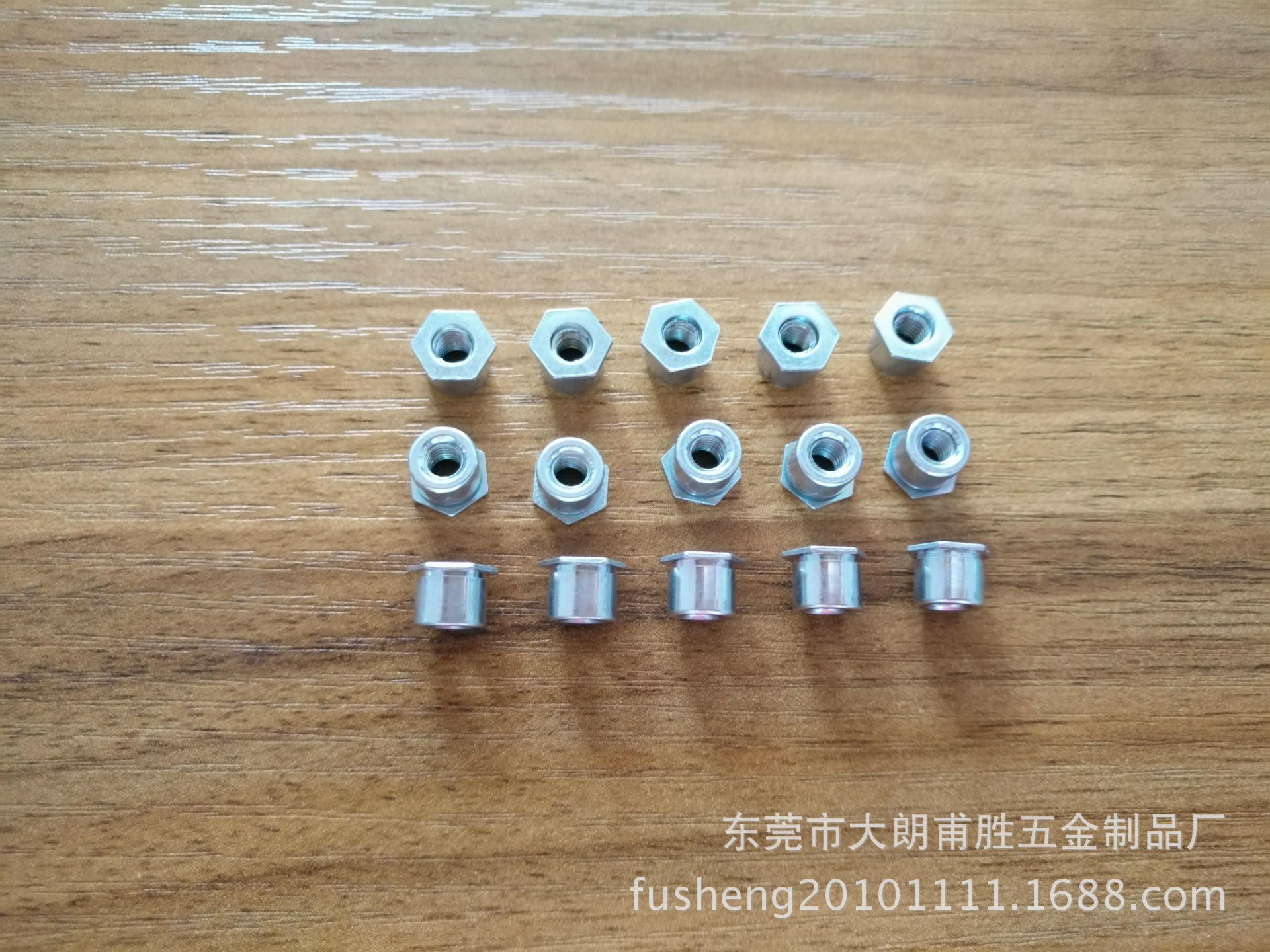 厂家供应 BSOS-M3-10不锈钢盲孔压铆螺柱 镀锌平头铆螺母-阿里巴巴