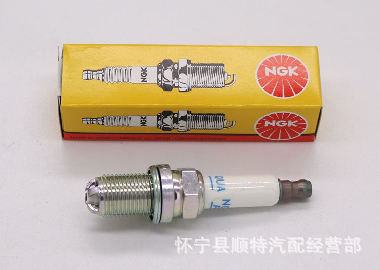 NGK四极火花塞BKR6EQUA 6872A6L途观帕萨特尚酷迈腾GTI速腾明锐CC-阿里巴巴