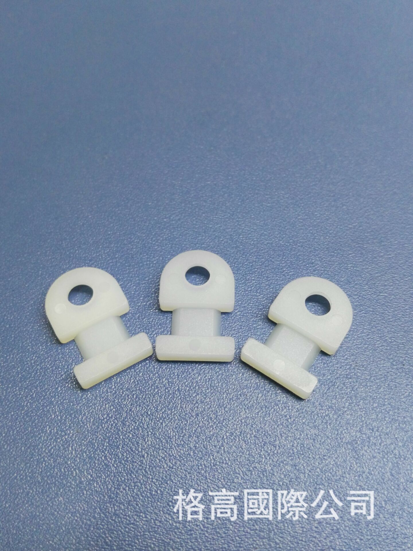 环保尼龙本色螺丝固定式扎线带底座GFTH-1-01,线扣,扎带座,鱼骨形-阿里巴巴