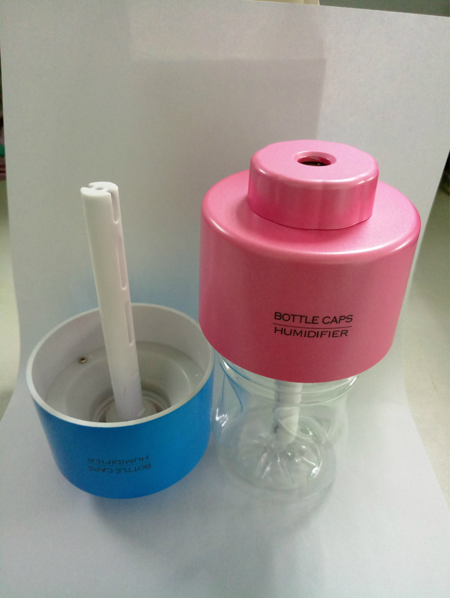 直销爆款车载家用雾化器办公用瓶盖USB圆形迷你加湿器-阿里巴巴