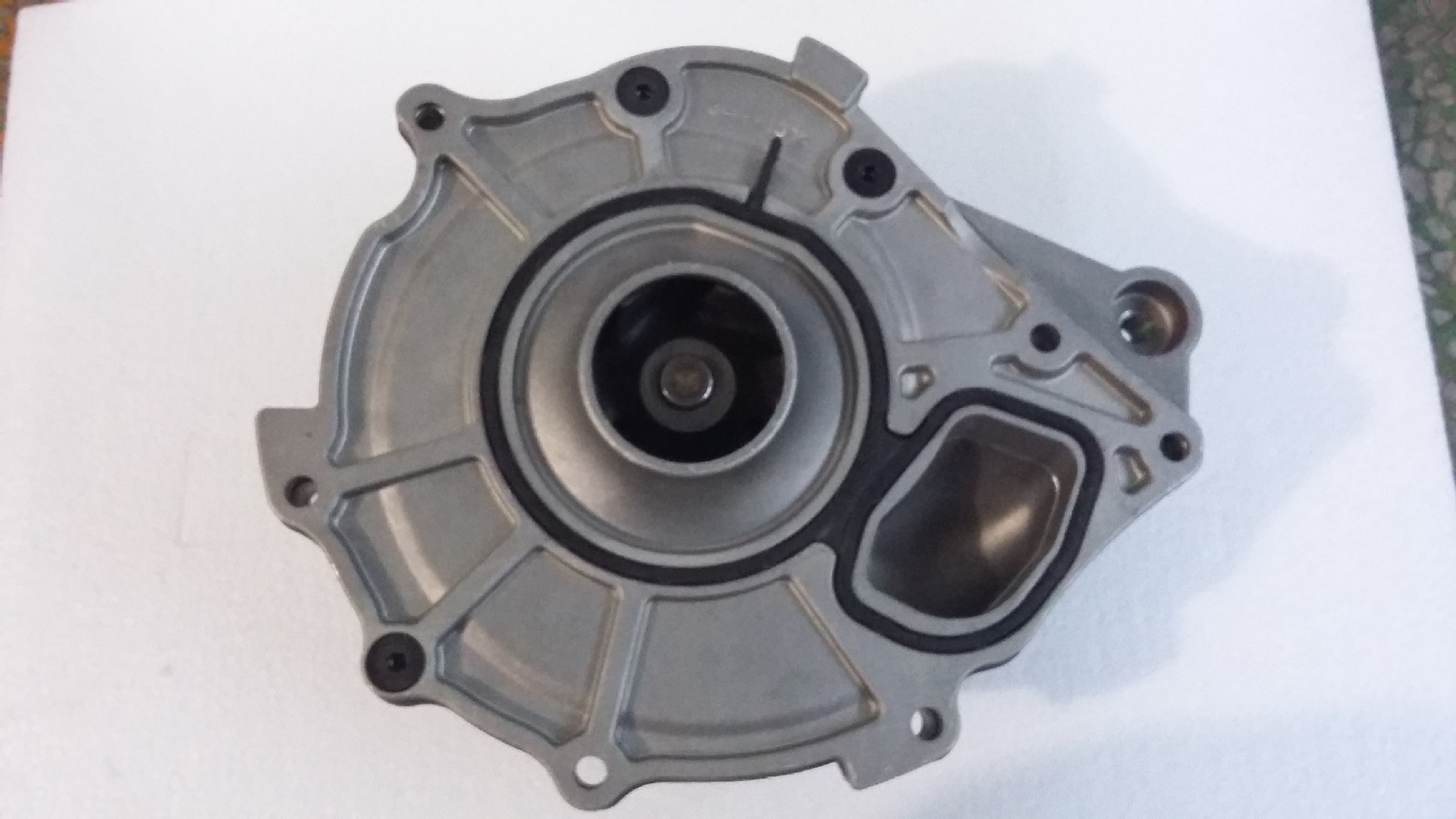 水泵 OEM: 1884327 1789555 1778923-阿里巴巴