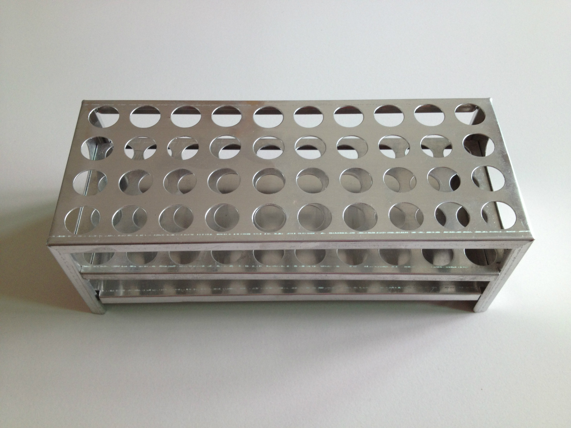 实验15.5*4018.5*30试管架铝制试管架铝试管架离心管架实验-阿里巴巴