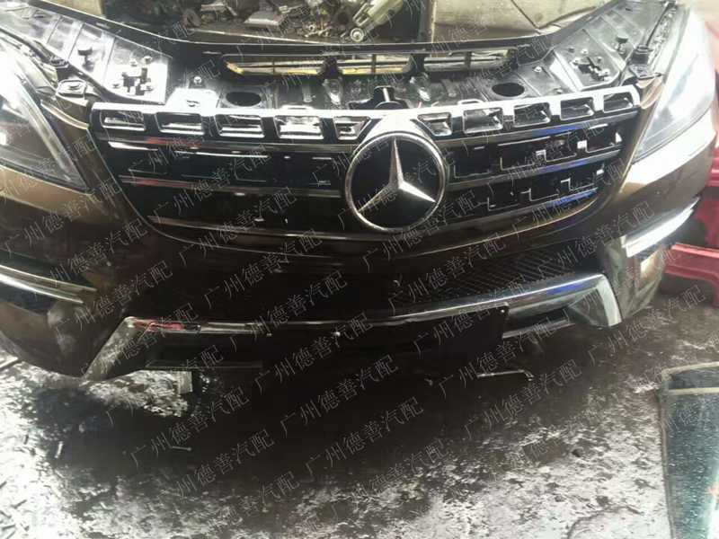 适用奔驰166 ML350前嘴 头嘴 保险杠 大灯 水箱 电子扇等汽车配件-阿里巴巴