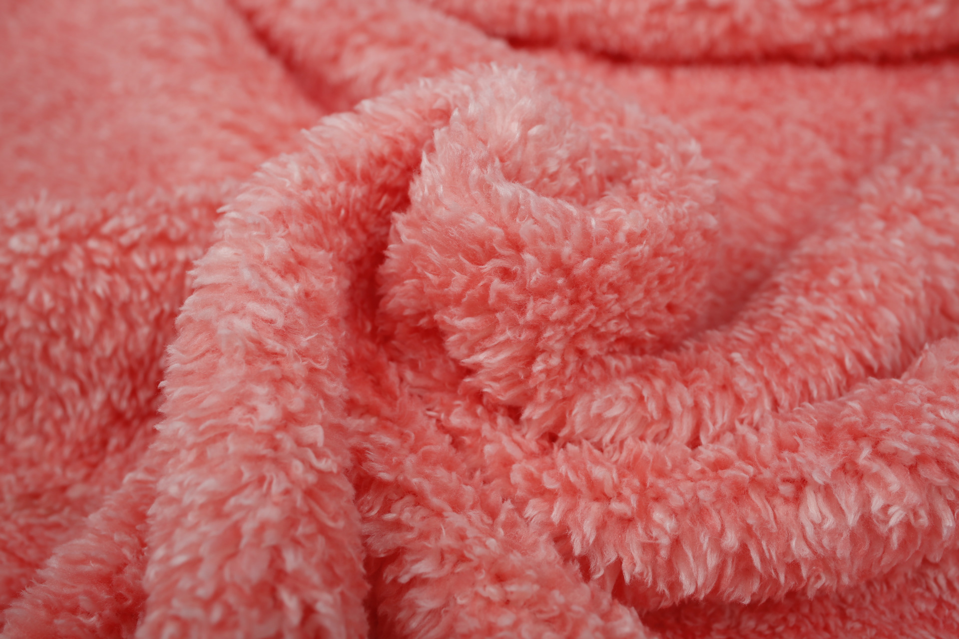 现货羊羔绒 全涤羊羔绒布 毛绒玩具舒棉绒棉花绒面料 秋冬羊羔绒-阿里巴巴